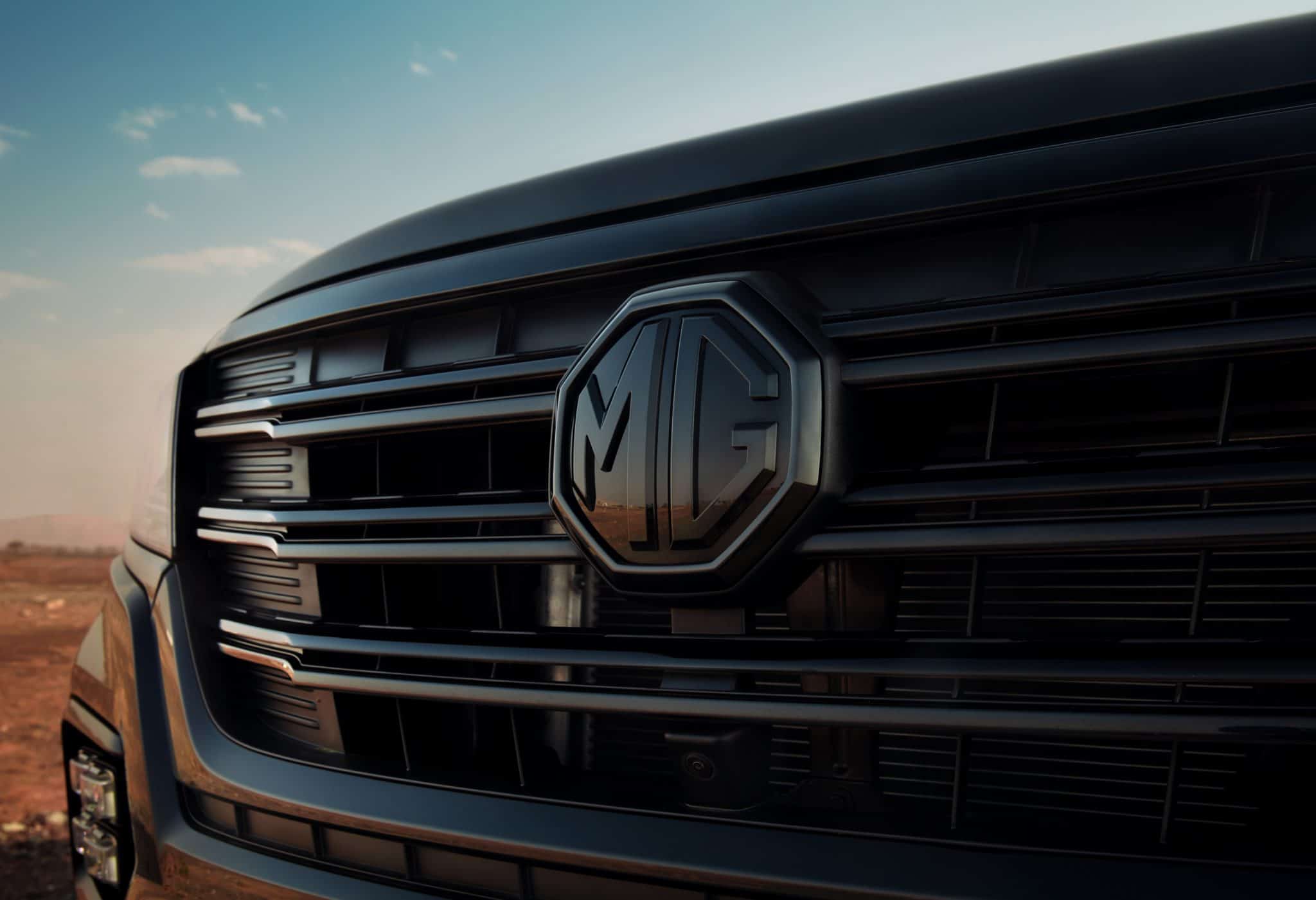 MG Motors unveils the special edition MG RX8 Black Edition in the ...