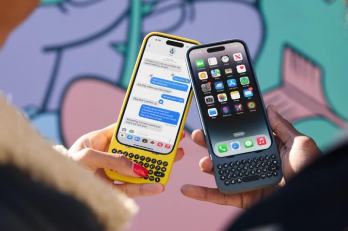 Clicks want to bring back iPhone keyboard cases