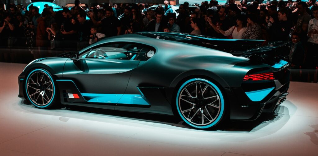 Bugatti Unveils Revolutionary V16 Hybrid Powerplant for Chiron’s Successor