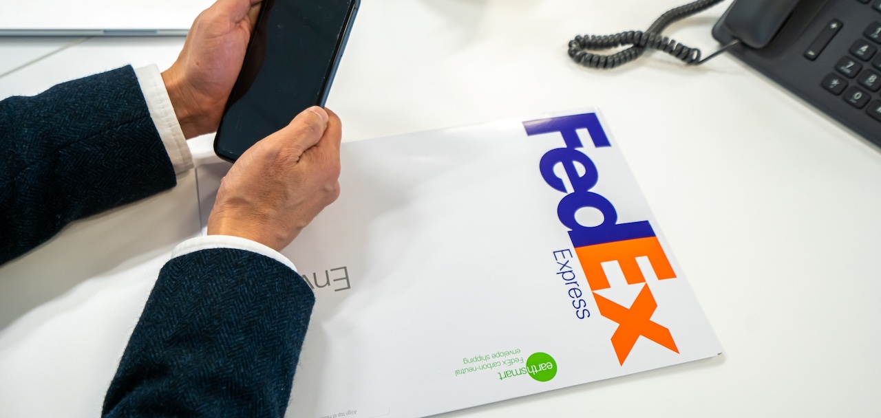 FedEx Integrates WhatsApp Notifications into Digital E-Commerce ...