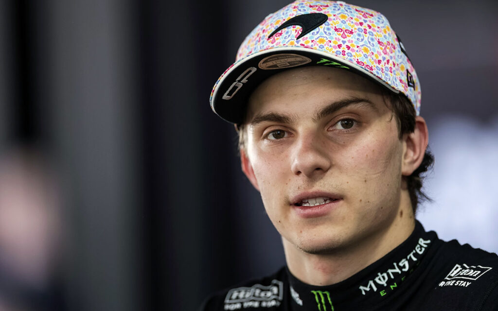 Piastri’s Struggles in Mexico Highlight Driving Style Gap to Norris